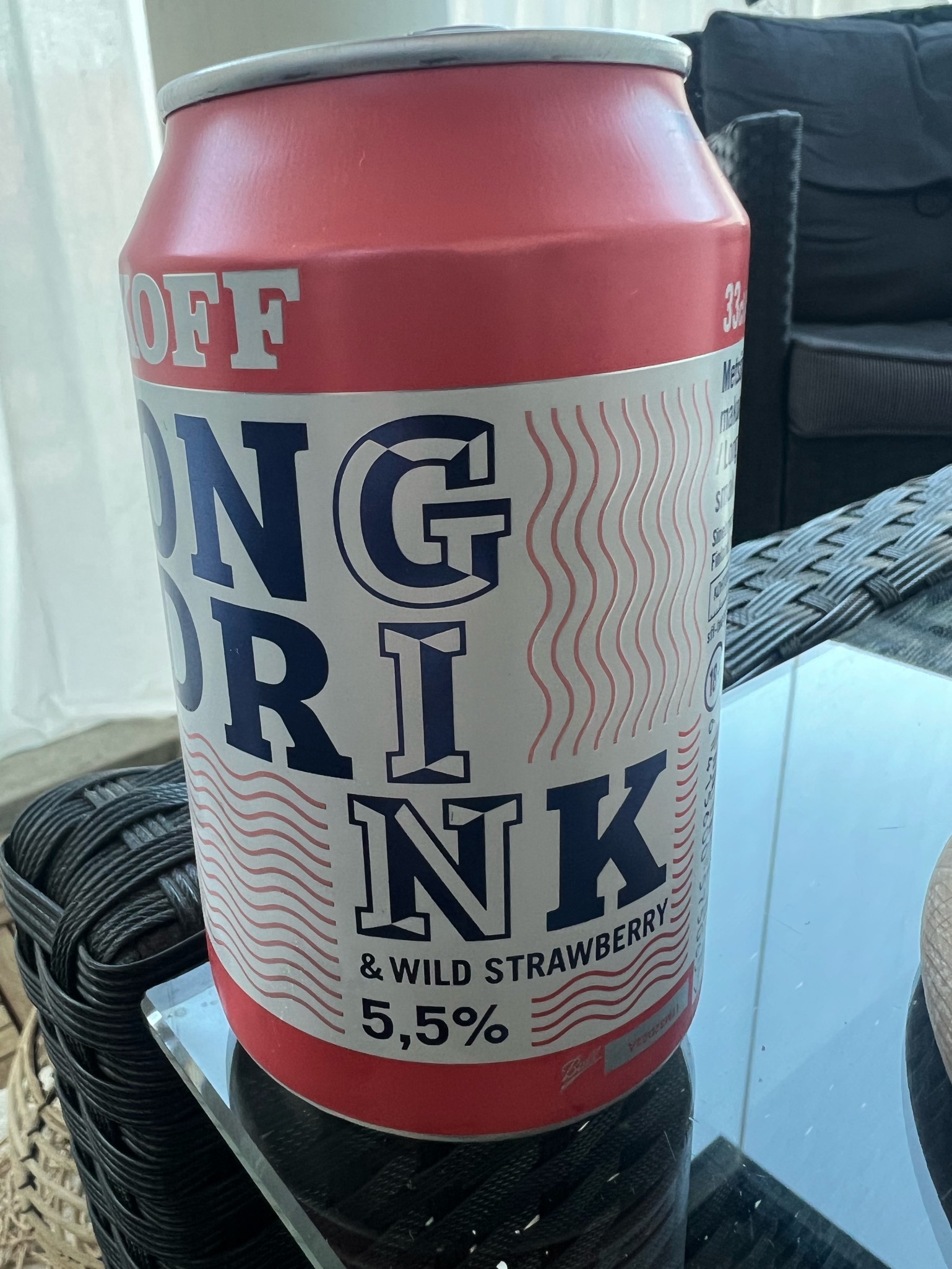 KOFF Long Drink Gin & Wild Strawberry 5.5% - Sinebrychoff (Carlsberg ...